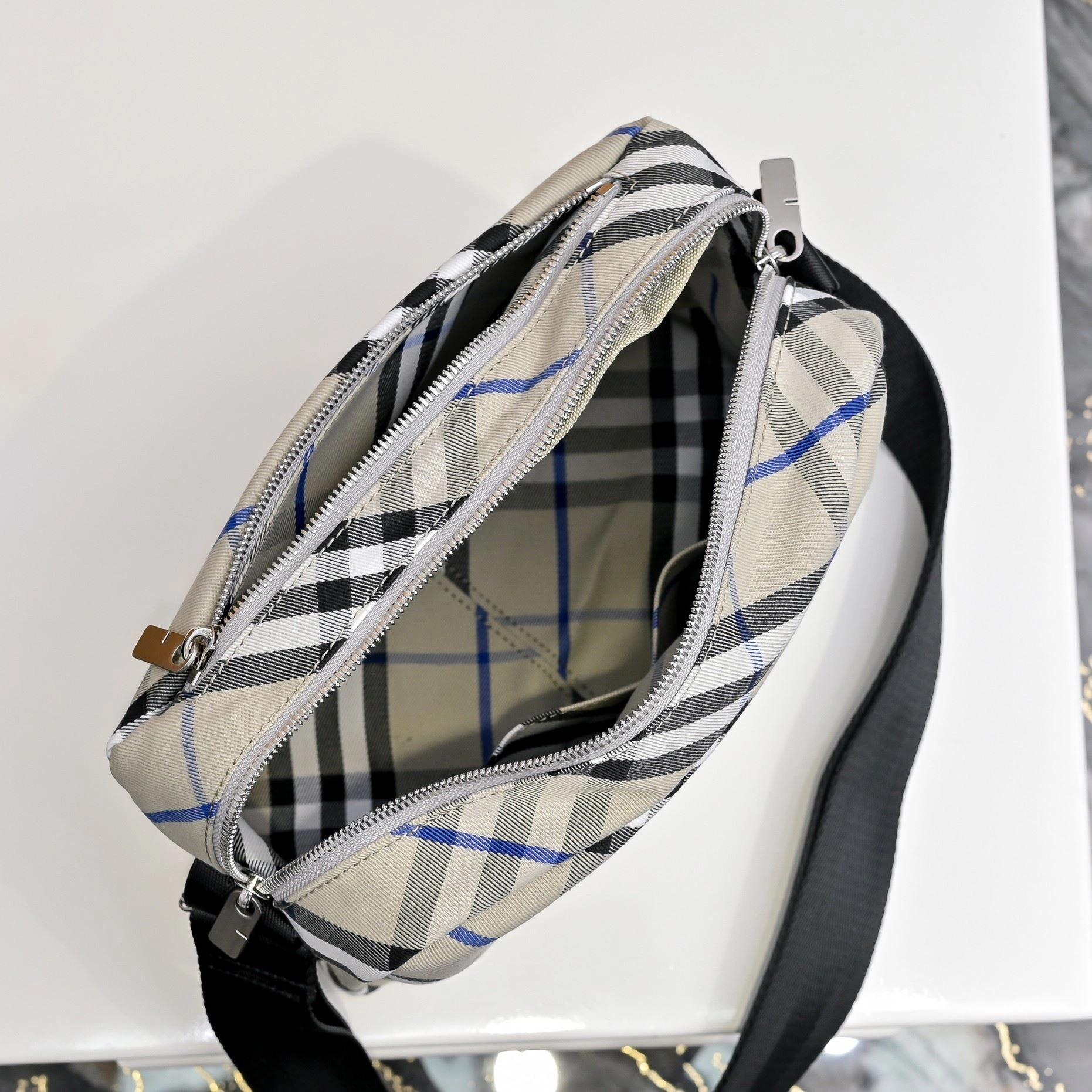 Low-cost Mens Burberry Satchel Bags