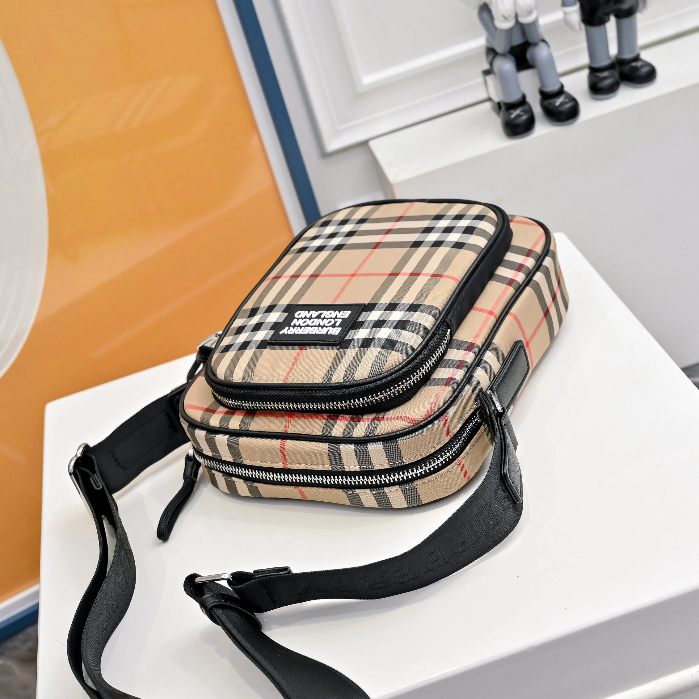 High fidelity Mens Burberry Satchel Bags