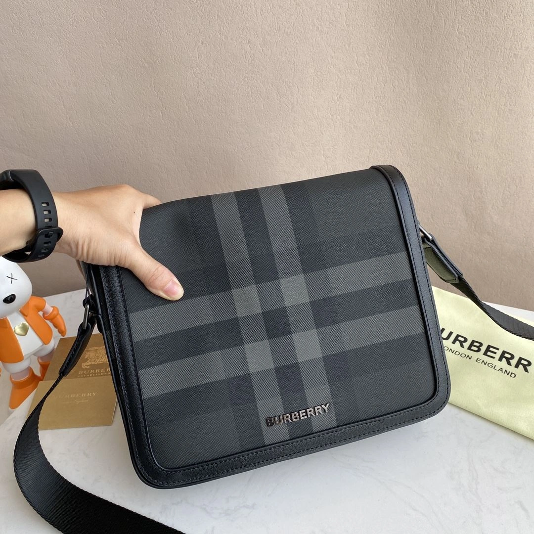 Accurate model Mens Burberry Satchel Bags