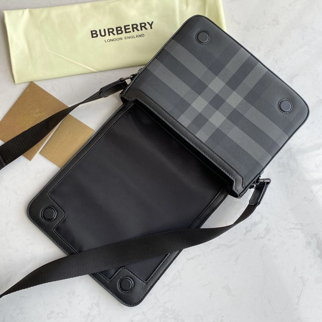 Accurate model Mens Burberry Satchel Bags