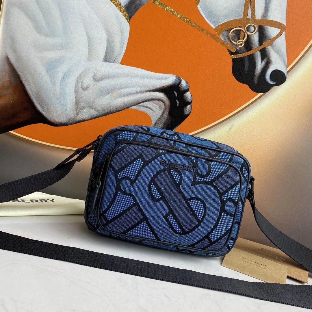 Accurate model Mens Burberry Satchel Bags