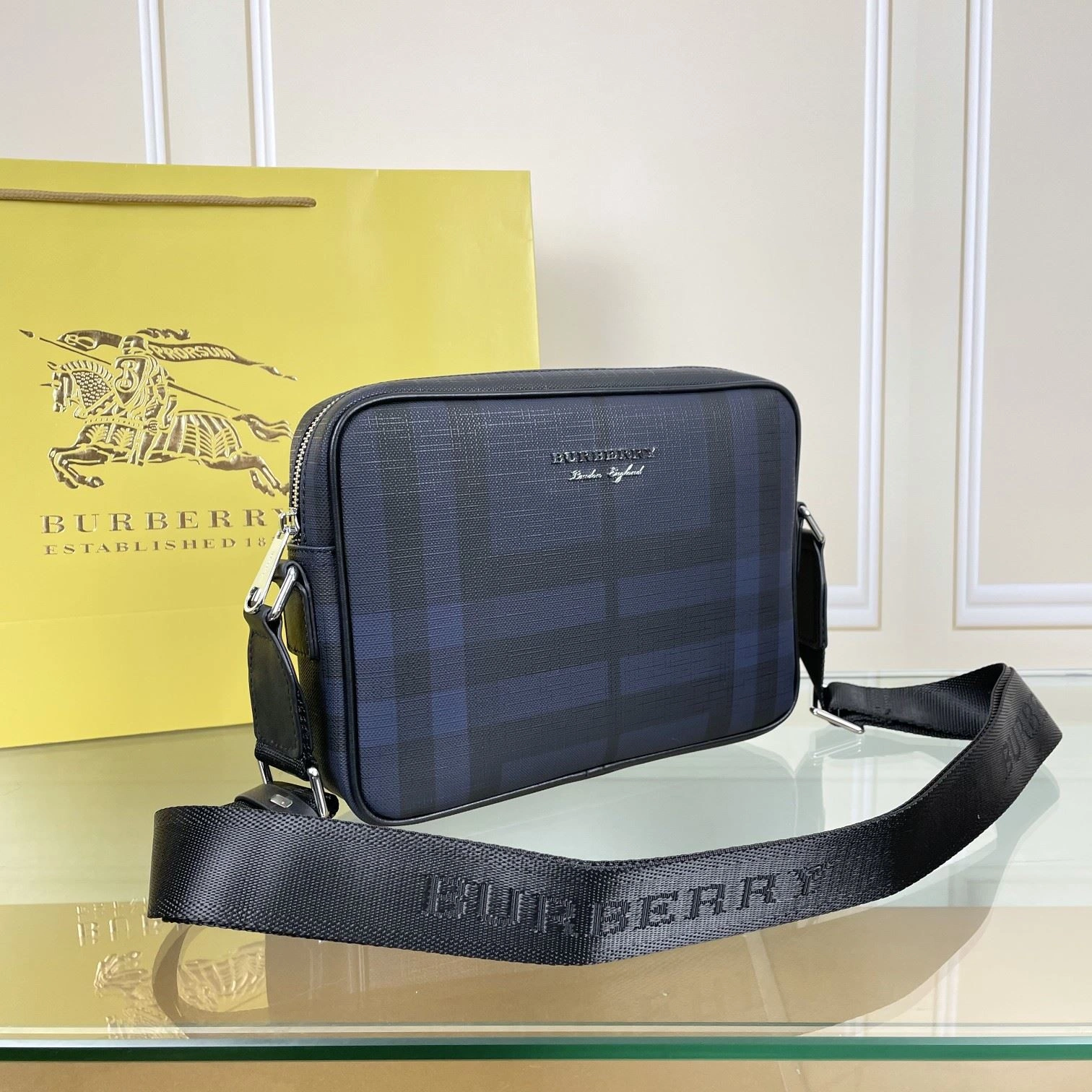Bargain Mens Burberry Satchel Bags