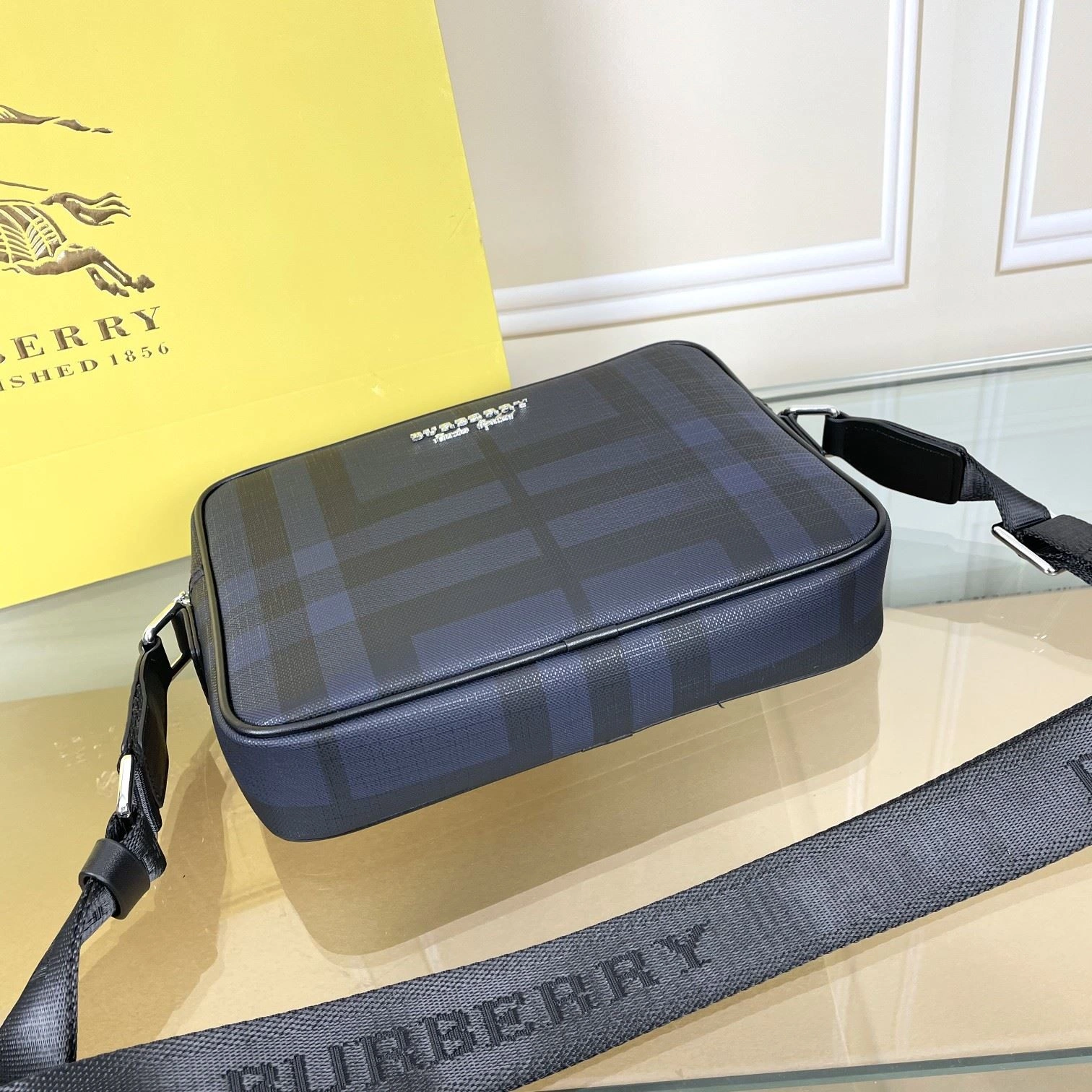 Bargain Mens Burberry Satchel Bags