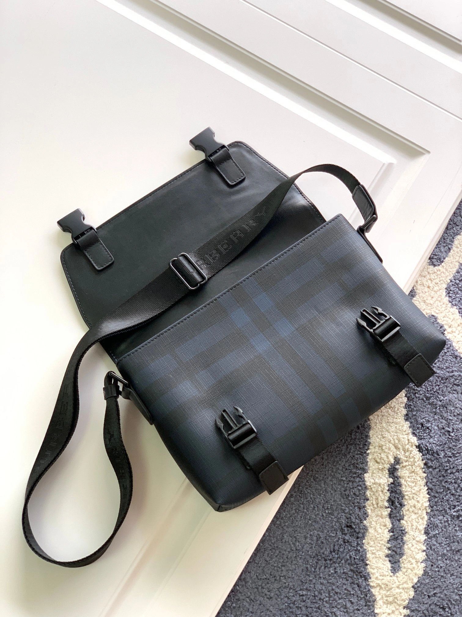 Authentic Mens Burberry Satchel Bags