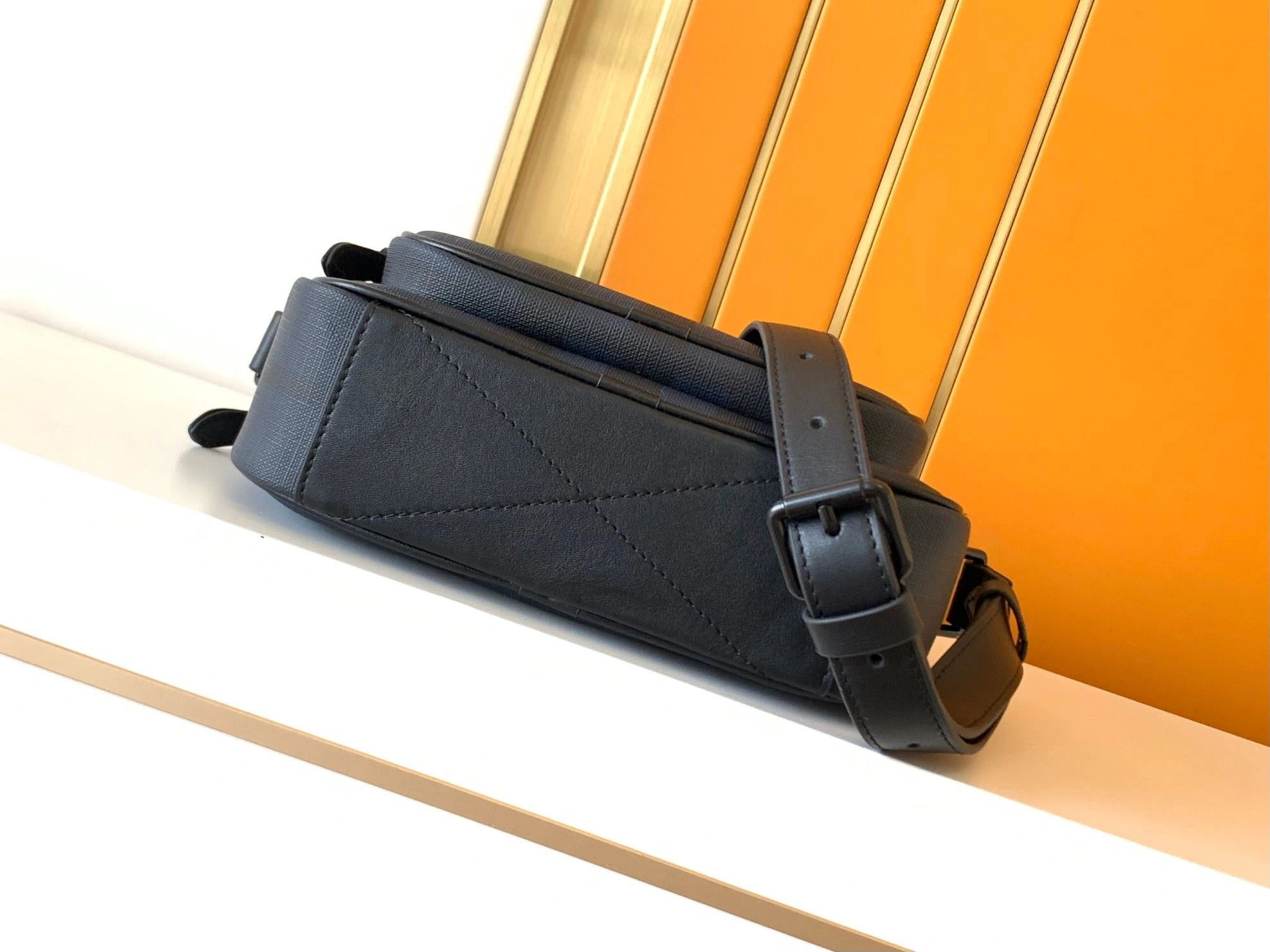 High fidelity Mens Burberry Satchel Bags