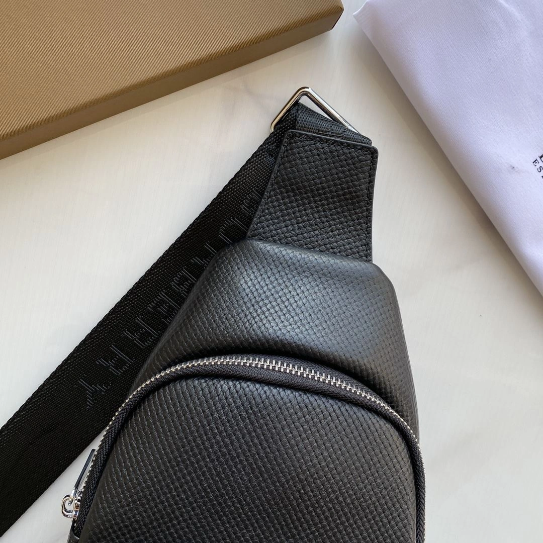 Accurate model Mens Burberry Waist Chest Packs