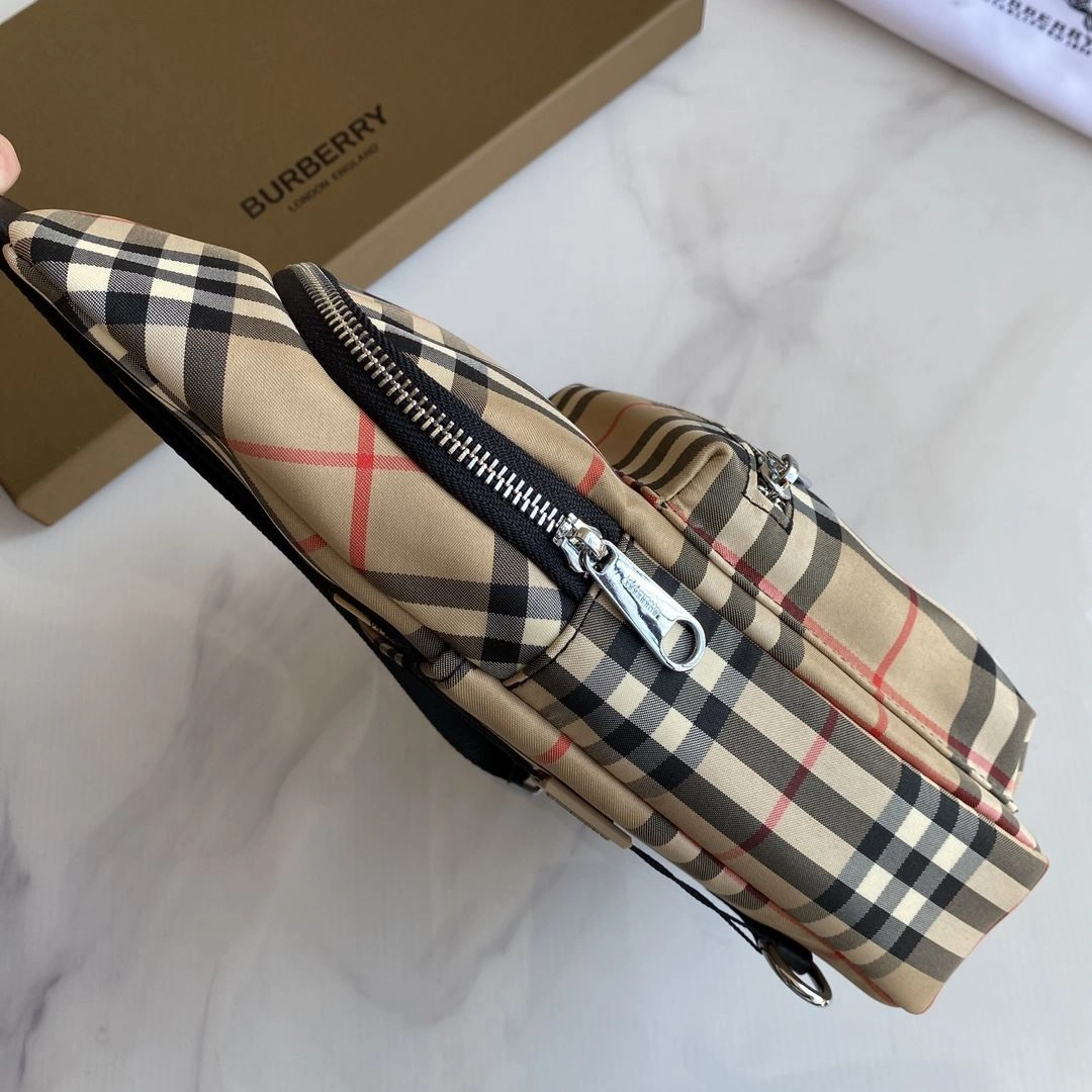 High accuracy Mens Burberry Waist Chest Packs