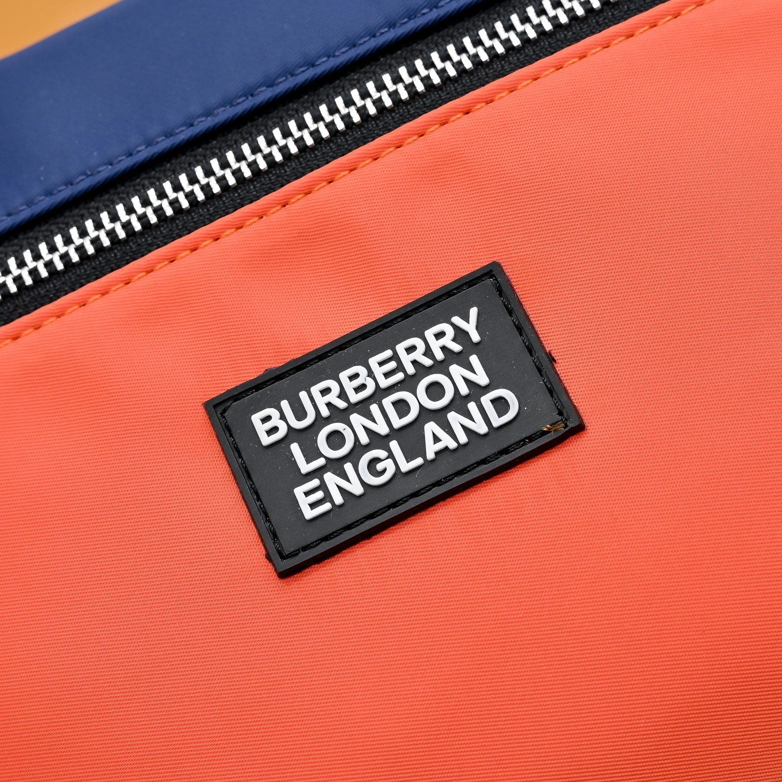 Accurate model Mens Burberry Waist Chest Packs