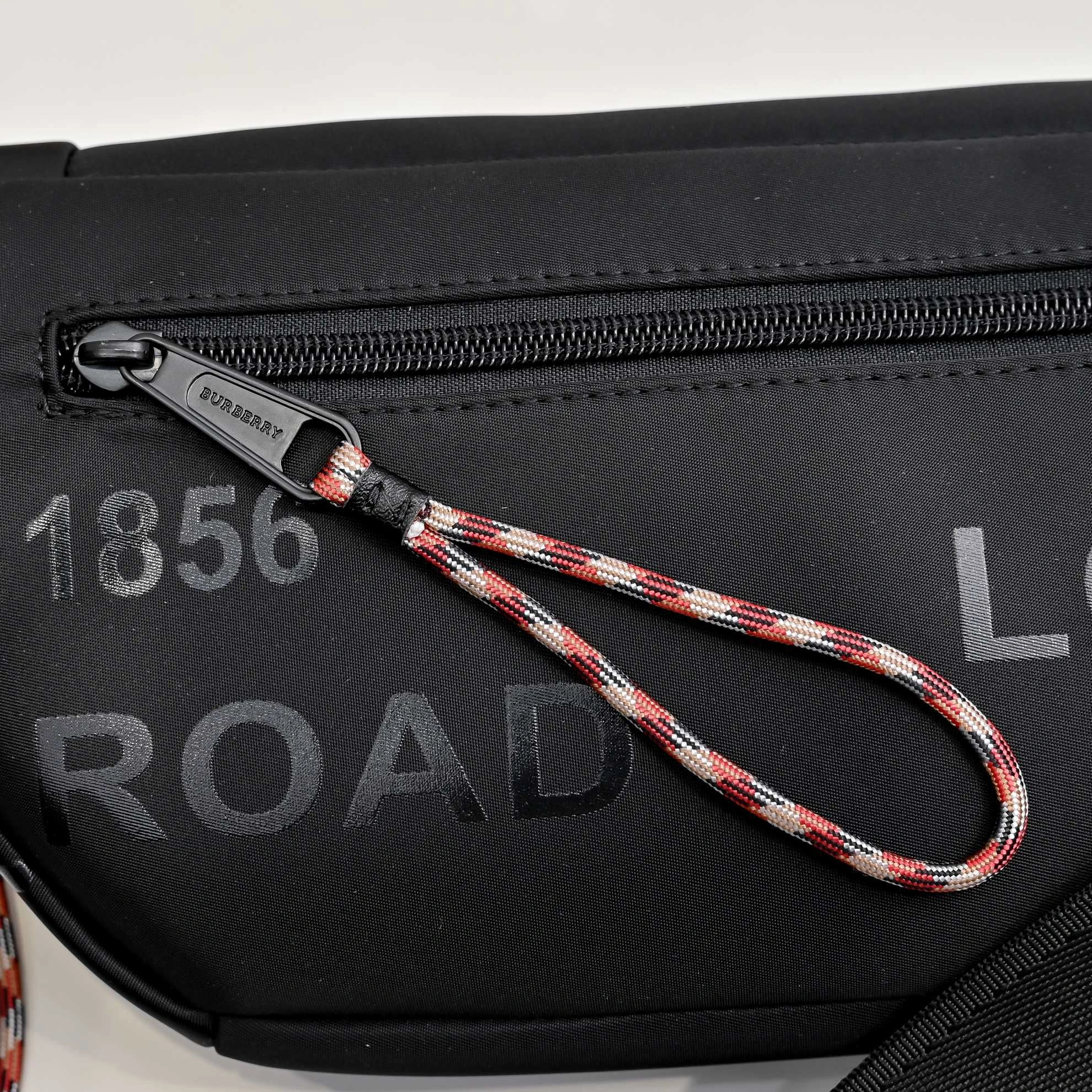 Factory-made Mens Burberry Waist Chest Packs
