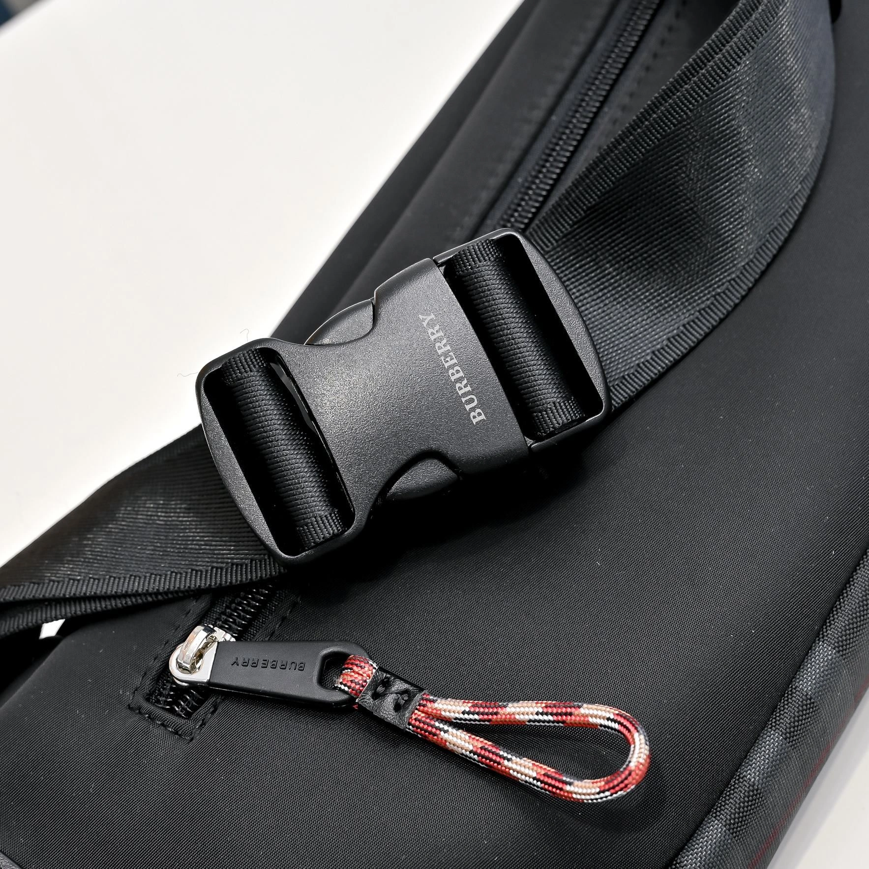 Mirror quality Mens Burberry Waist Chest Packs