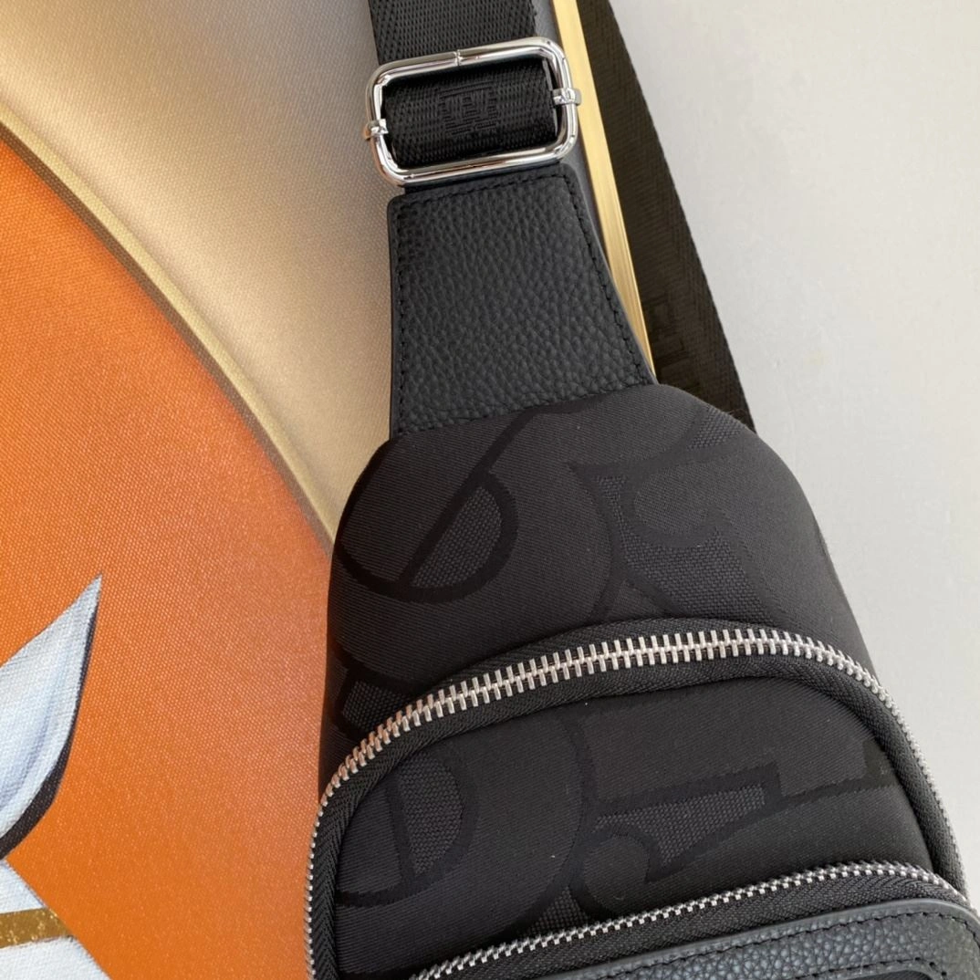 Value-priced Mens Burberry Waist Chest Packs