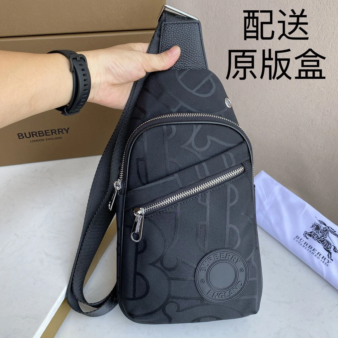 Accurate model Mens Burberry Waist Chest Packs