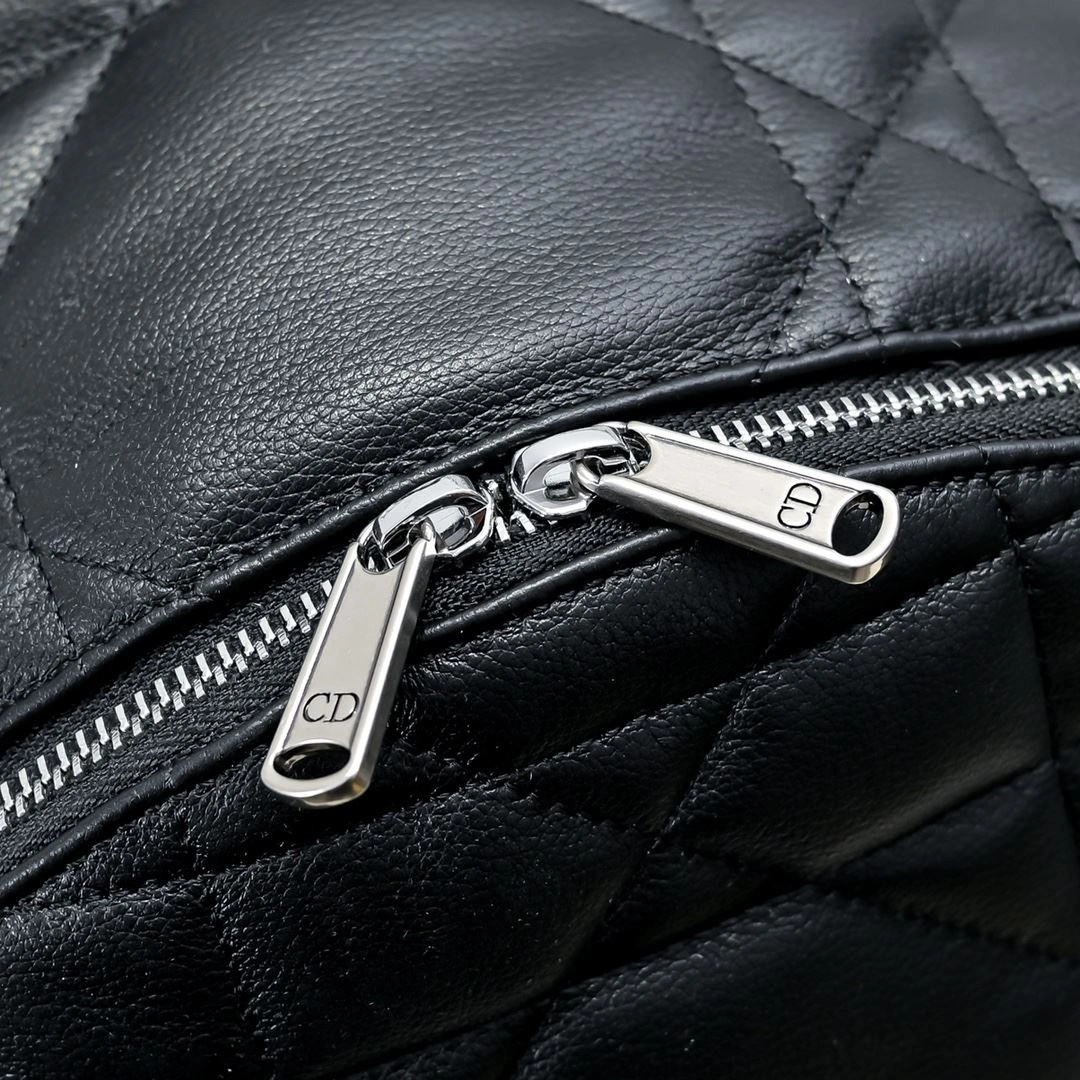 Bargain Mens Christian Dior Backpacks