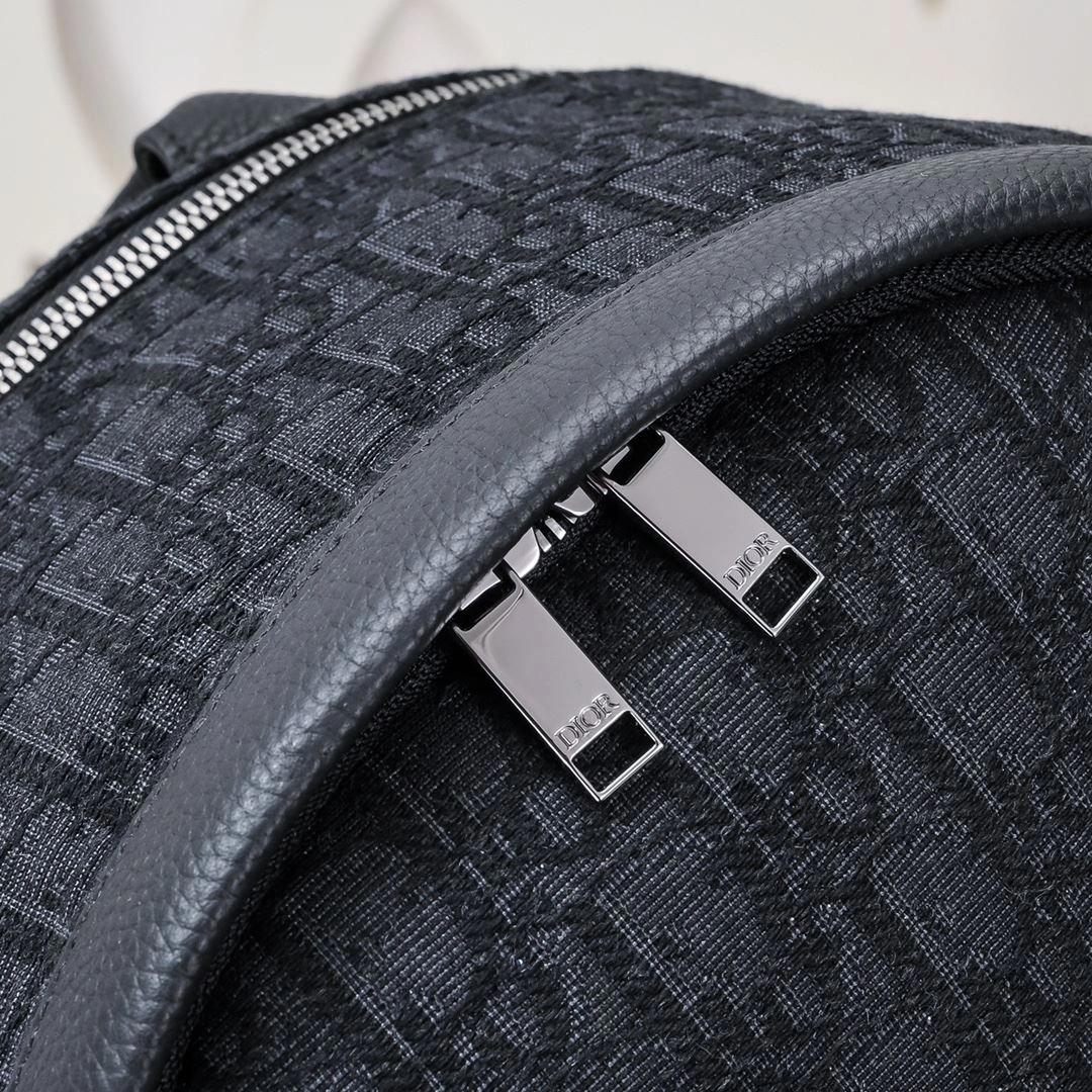 Budget-friendly Mens Christian Dior Backpacks