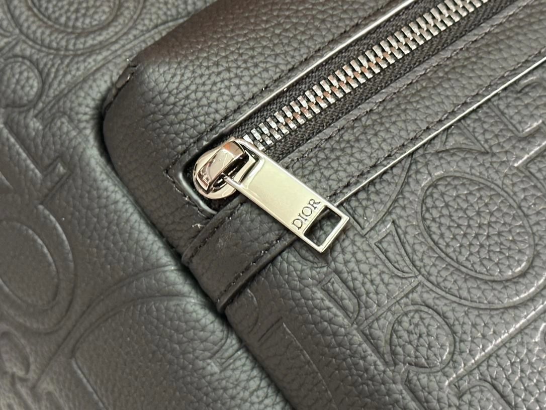 Bargain Mens Christian Dior Backpacks