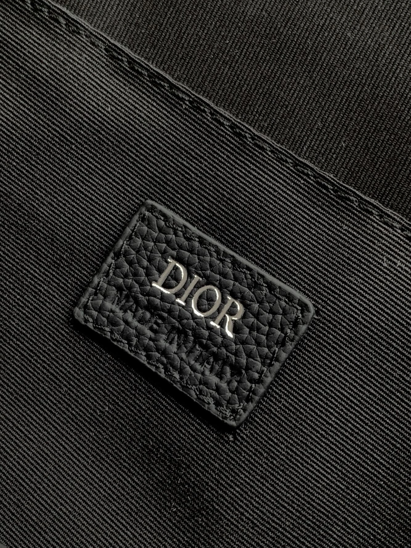 Bargain Mens Christian Dior Backpacks