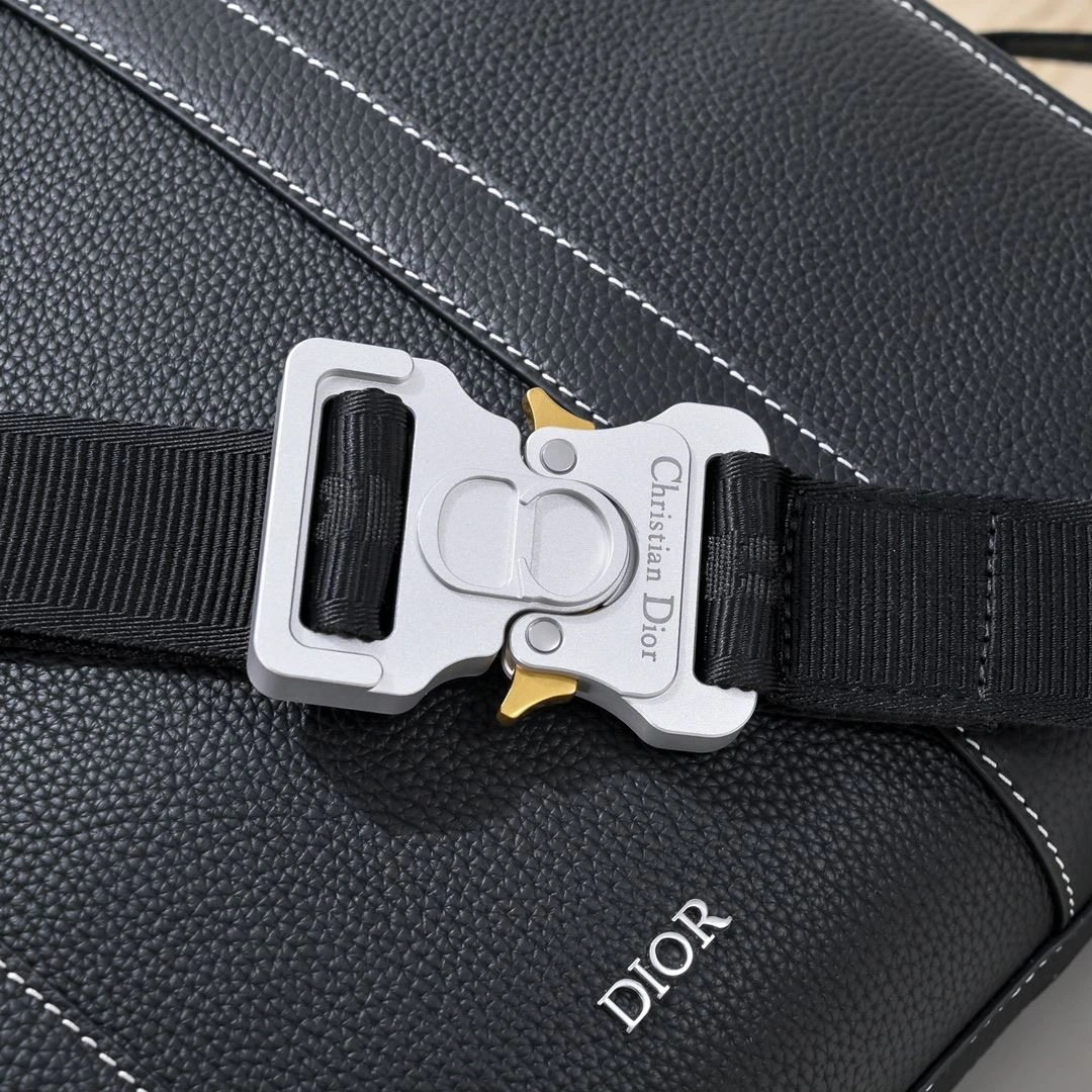 Top mirror Mens Christian Dior Briefcases