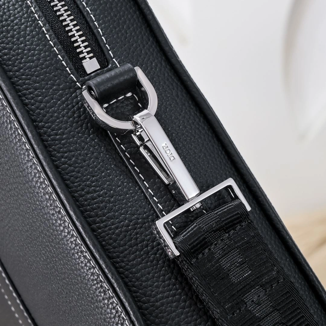 Top mirror Mens Christian Dior Briefcases
