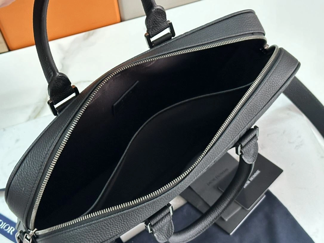Bargain Mens Christian Dior Briefcases