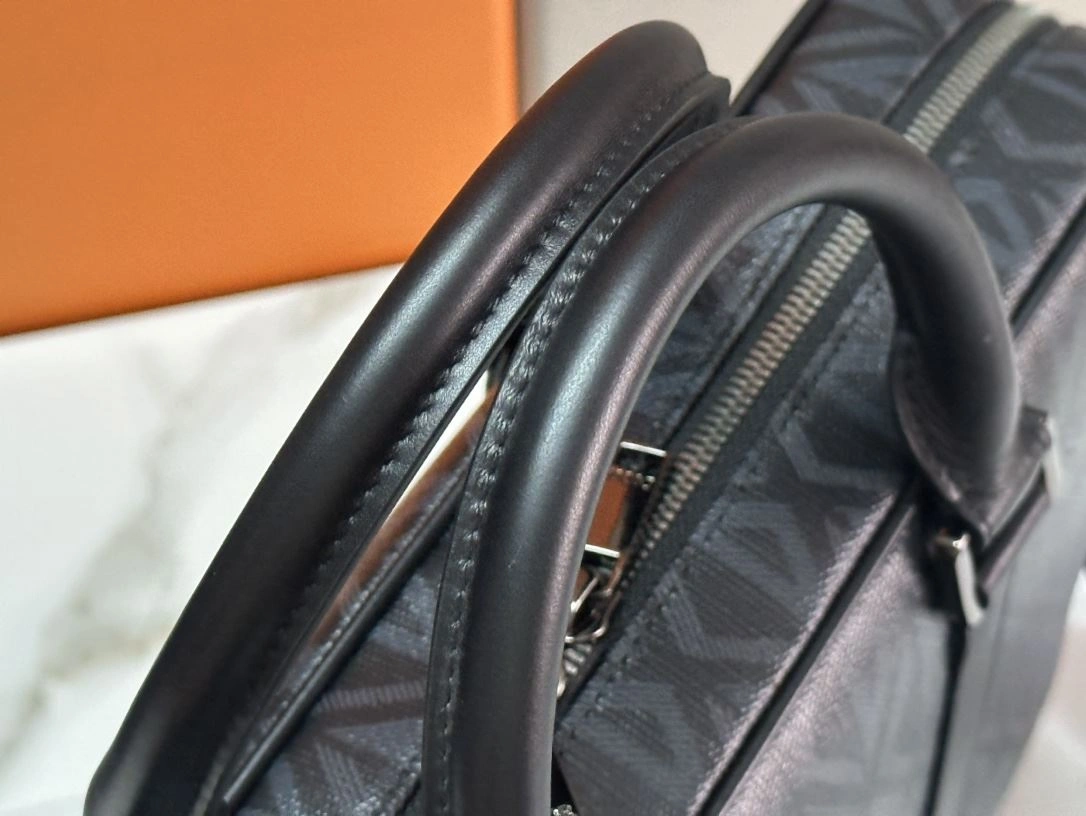 Bargain Mens Christian Dior Briefcases