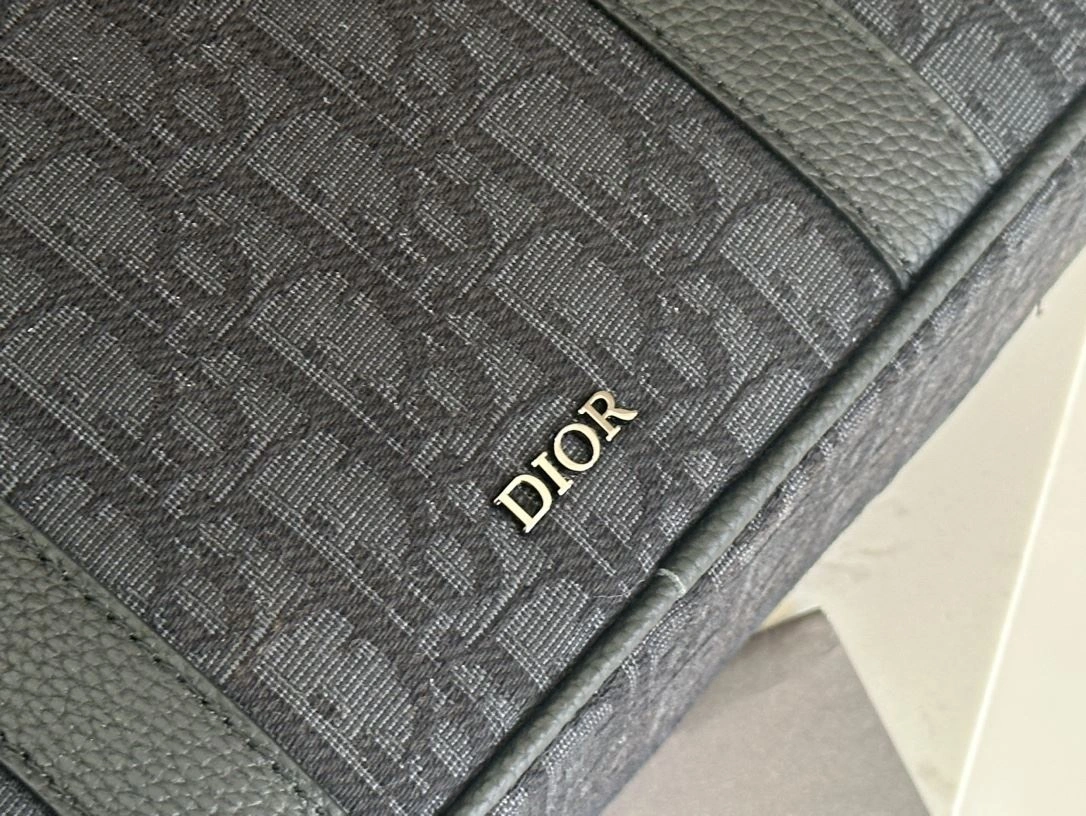 Inexpensive Mens Christian Dior Briefcases
