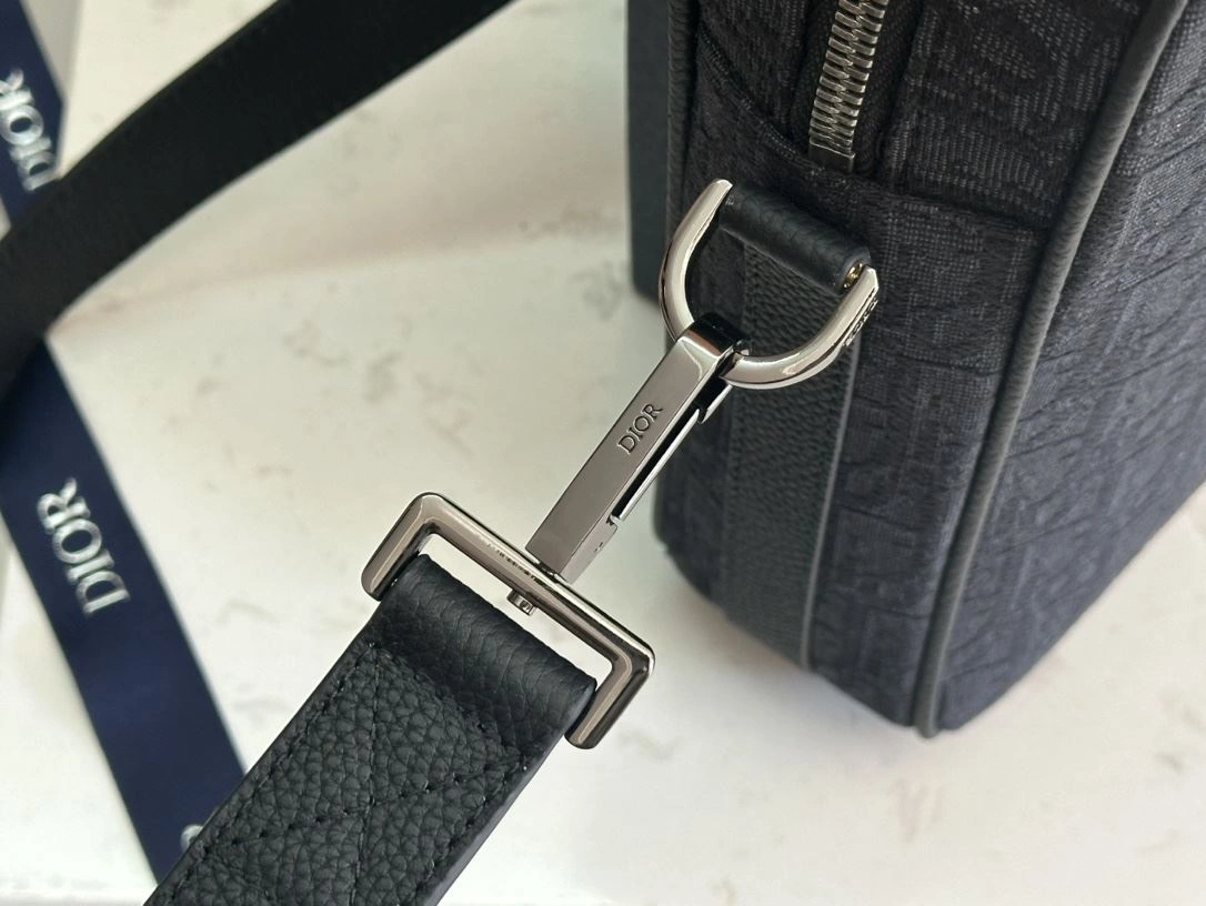 Inexpensive Mens Christian Dior Briefcases