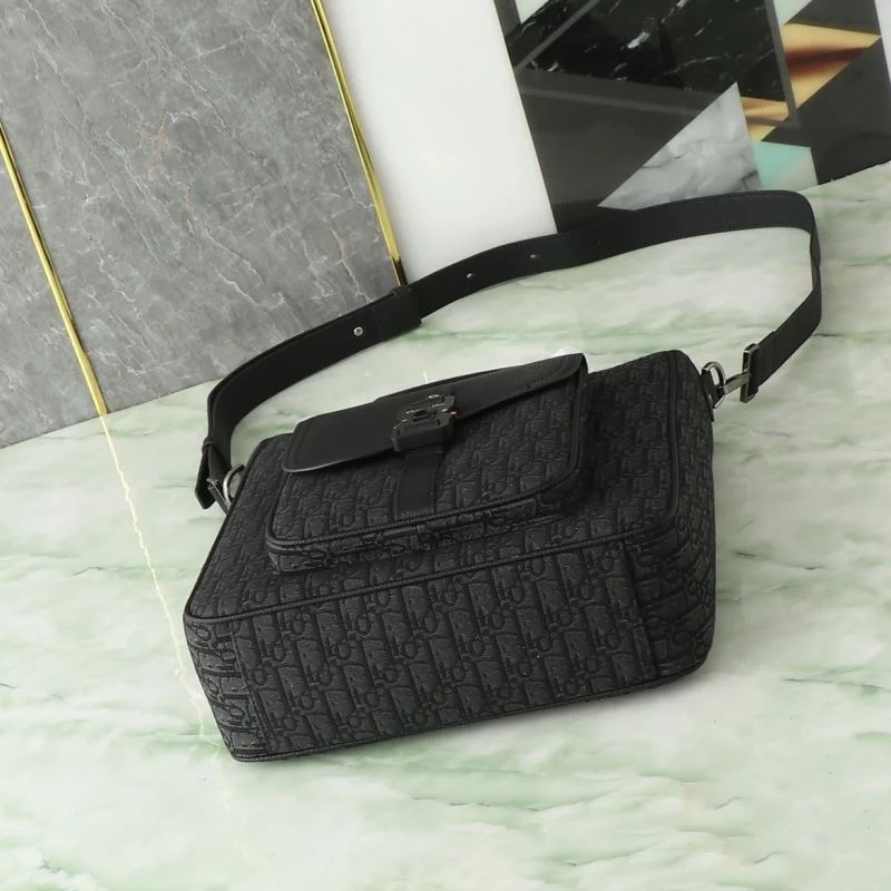 Accurate model Mens Christian Dior Briefcases