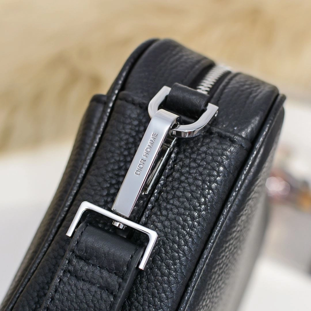 Bargain Mens Christian Dior Clutch Bags