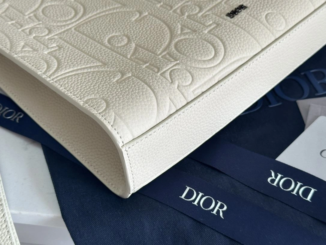 Inexpensive Mens Christian Dior Clutch Bags