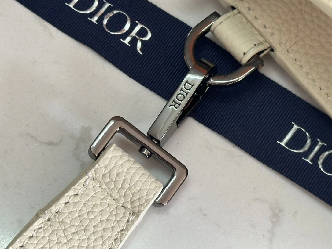 Inexpensive Mens Christian Dior Clutch Bags
