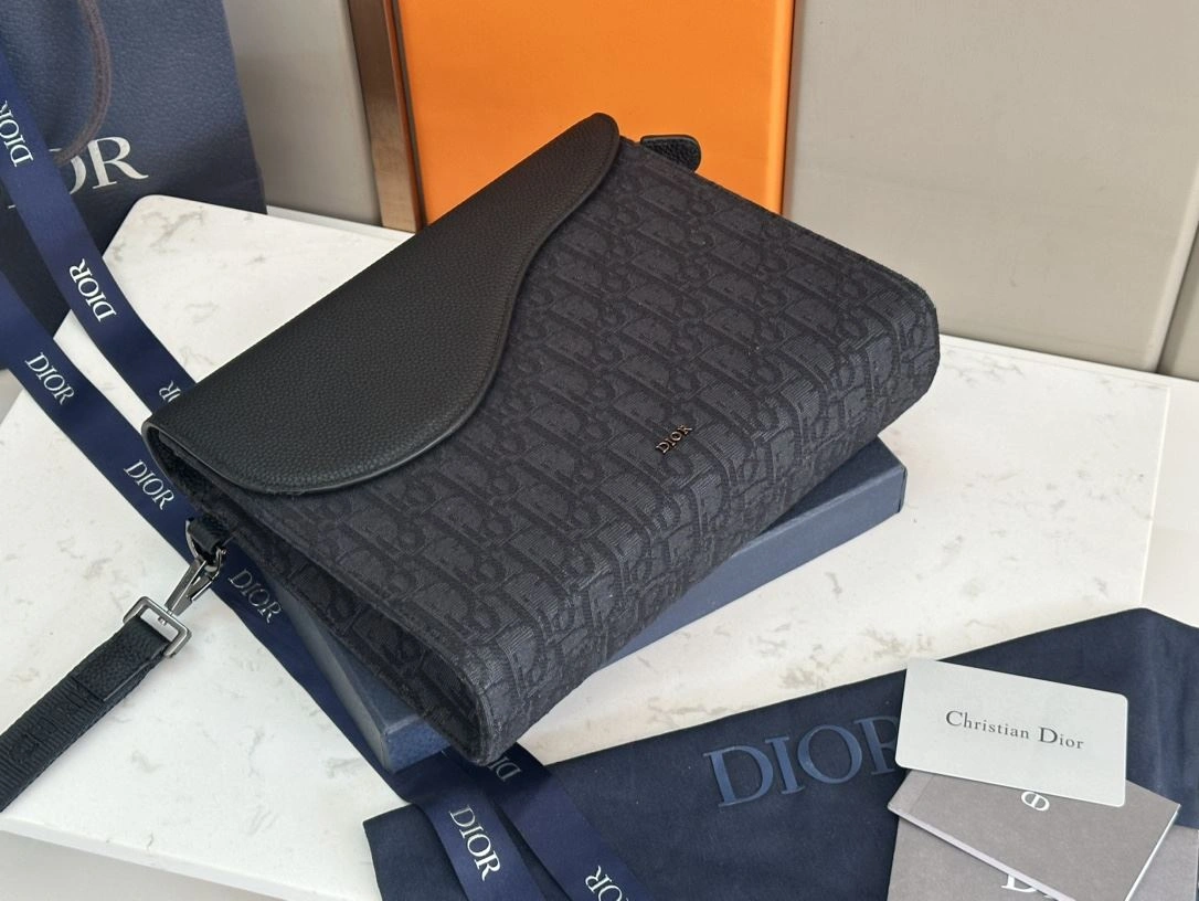 Legit Mens Christian Dior Clutch Bags