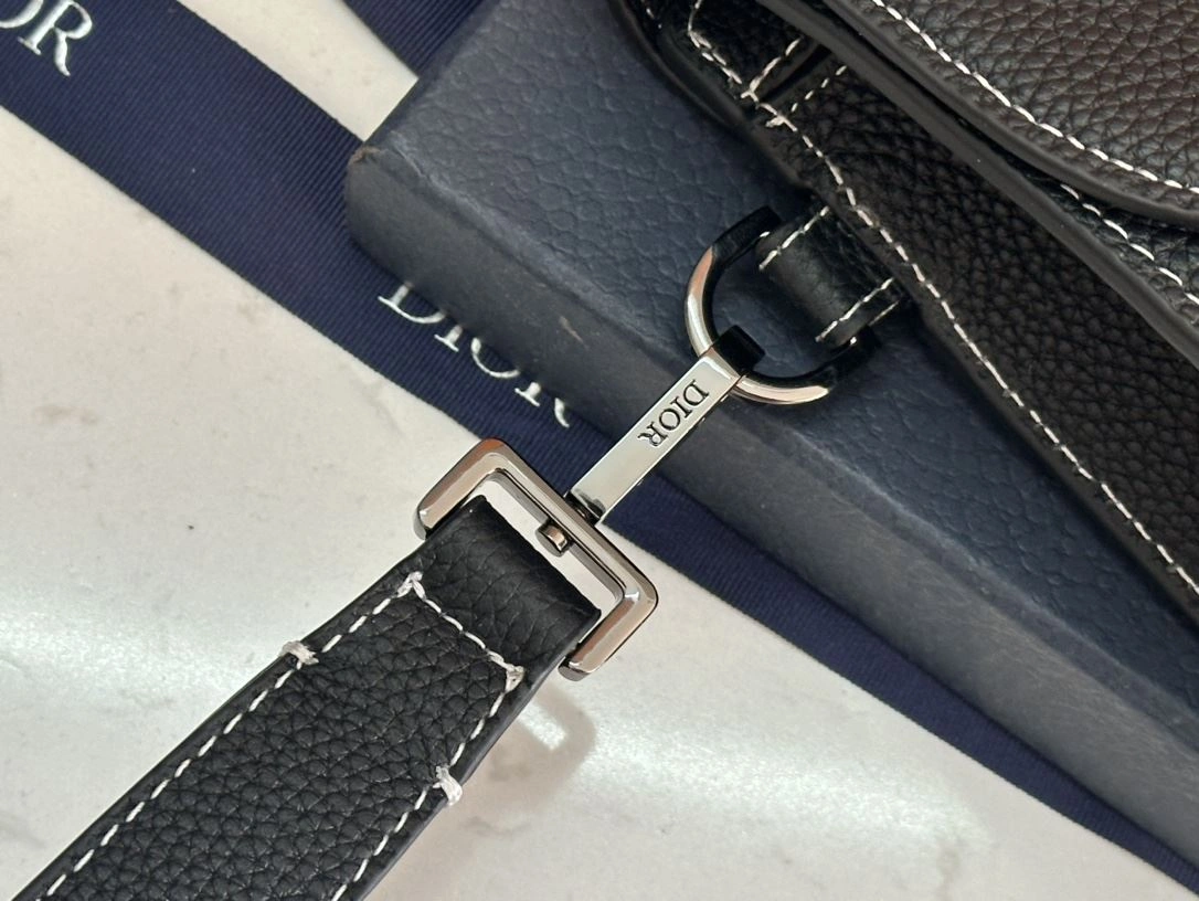 Bargain Mens Christian Dior Clutch Bags
