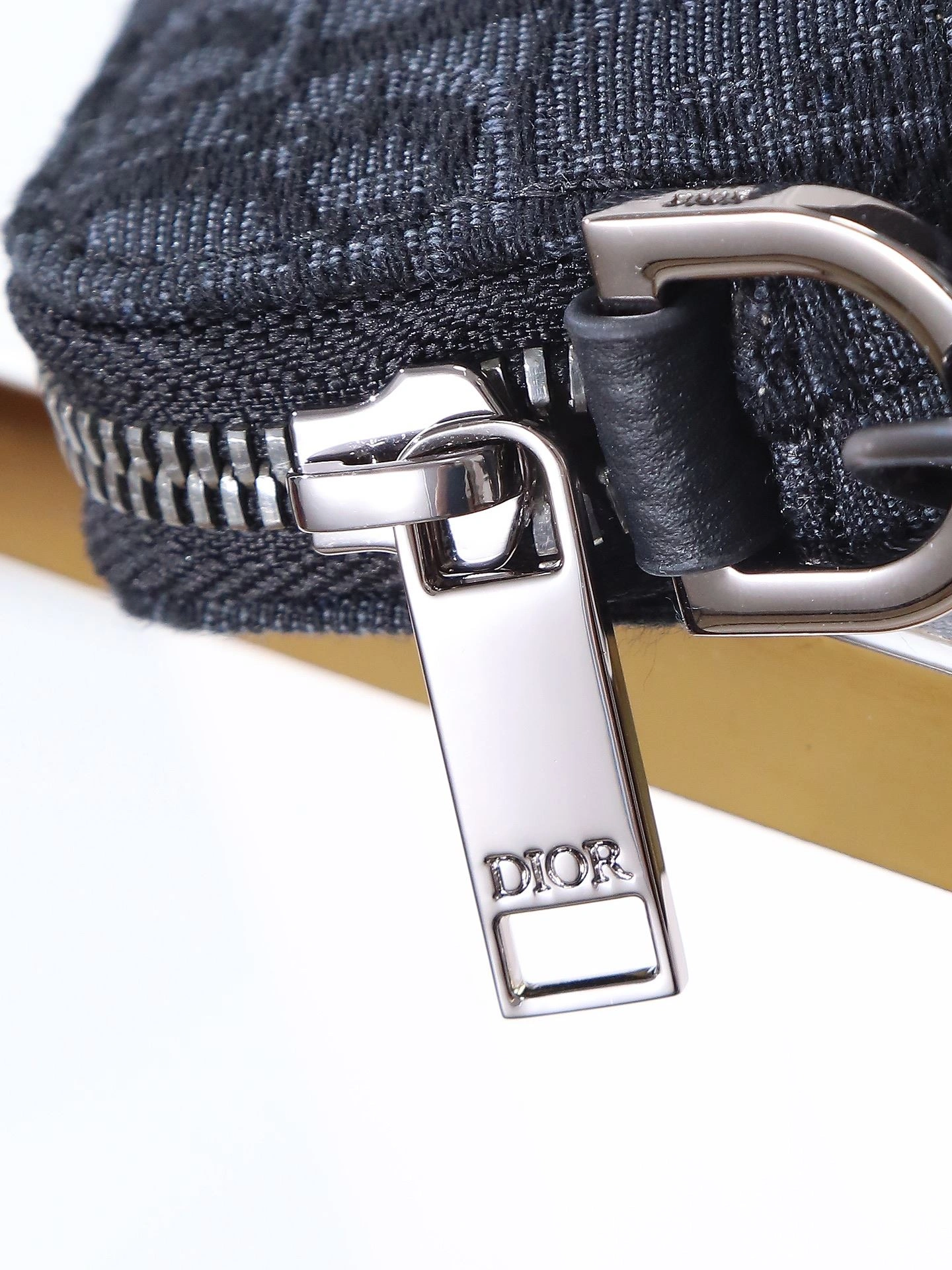 Inexpensive Mens Christian Dior Clutch Bags
