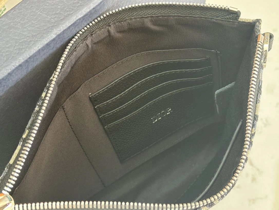 Value-priced Mens Christian Dior Clutch Bags