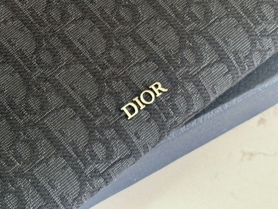 Inexpensive Mens Christian Dior Clutch Bags
