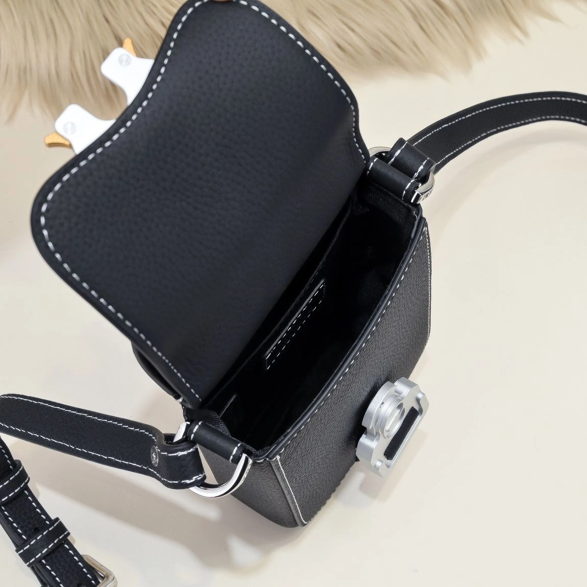 Budget-friendly Mens Christian Dior Satchel Bags