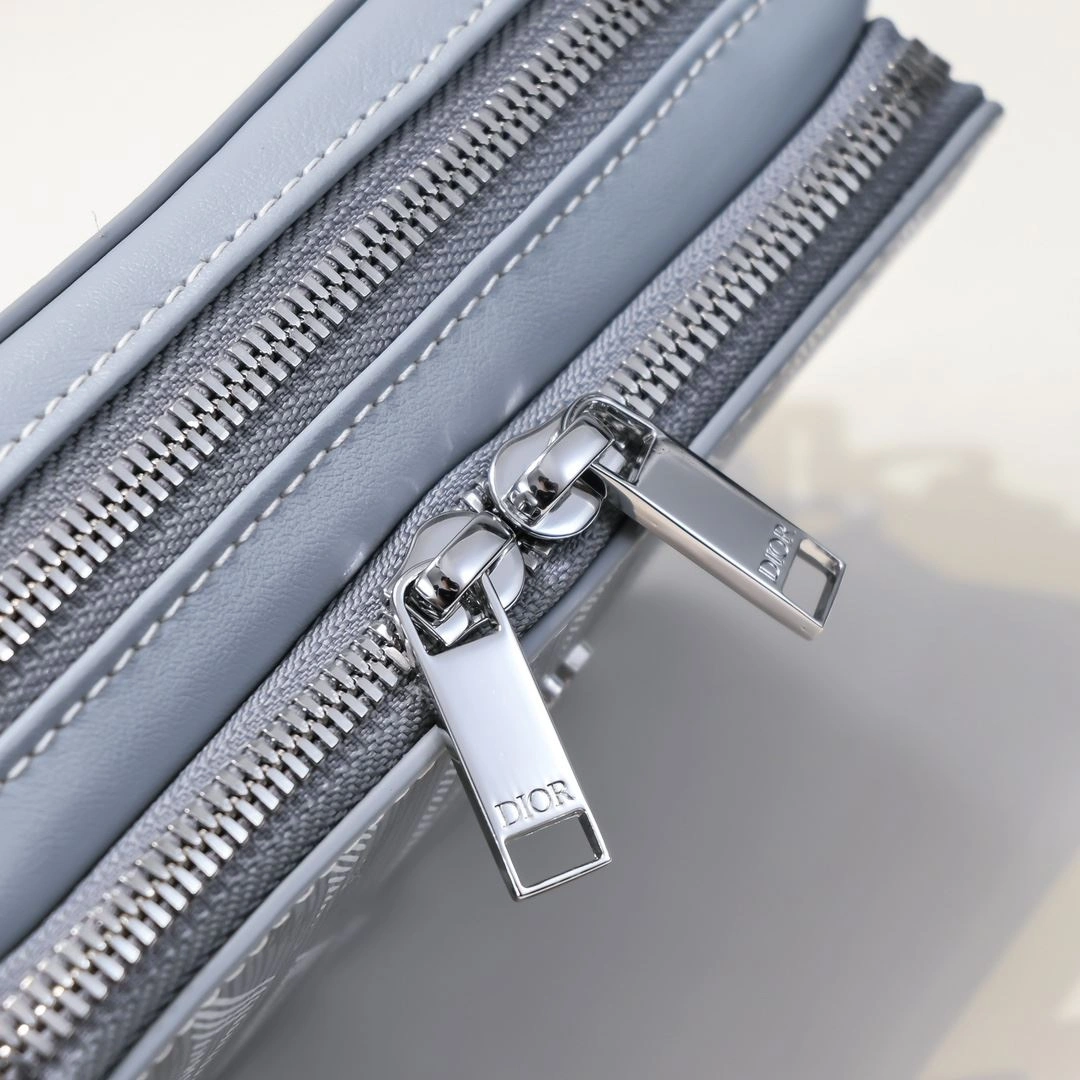 Indistinguishable Mens Christian Dior Satchel Bags