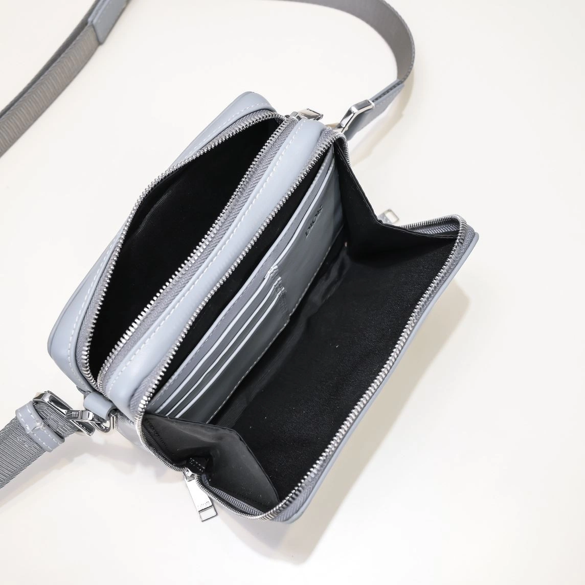 Indistinguishable Mens Christian Dior Satchel Bags