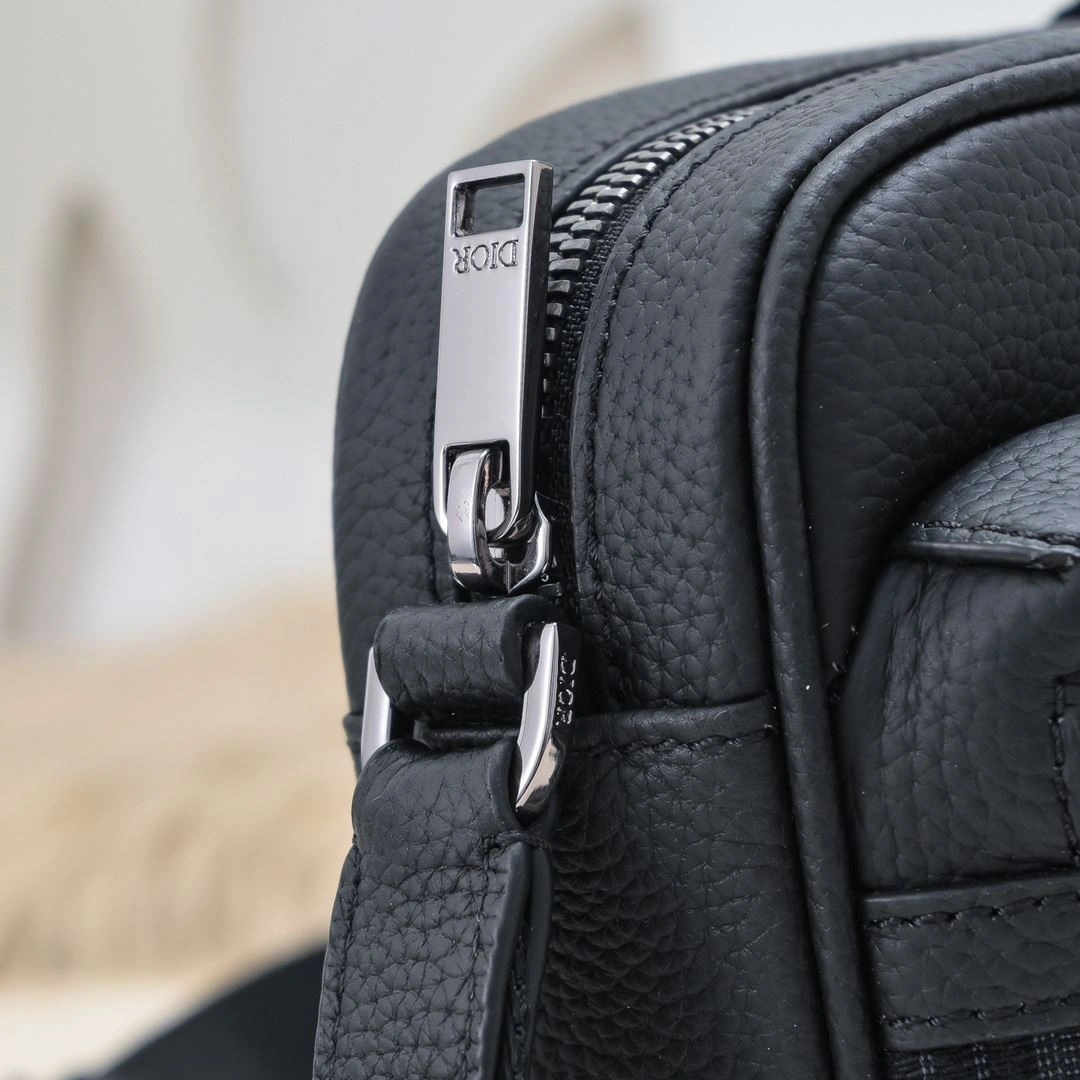 Factory-made Mens Christian Dior Satchel Bags