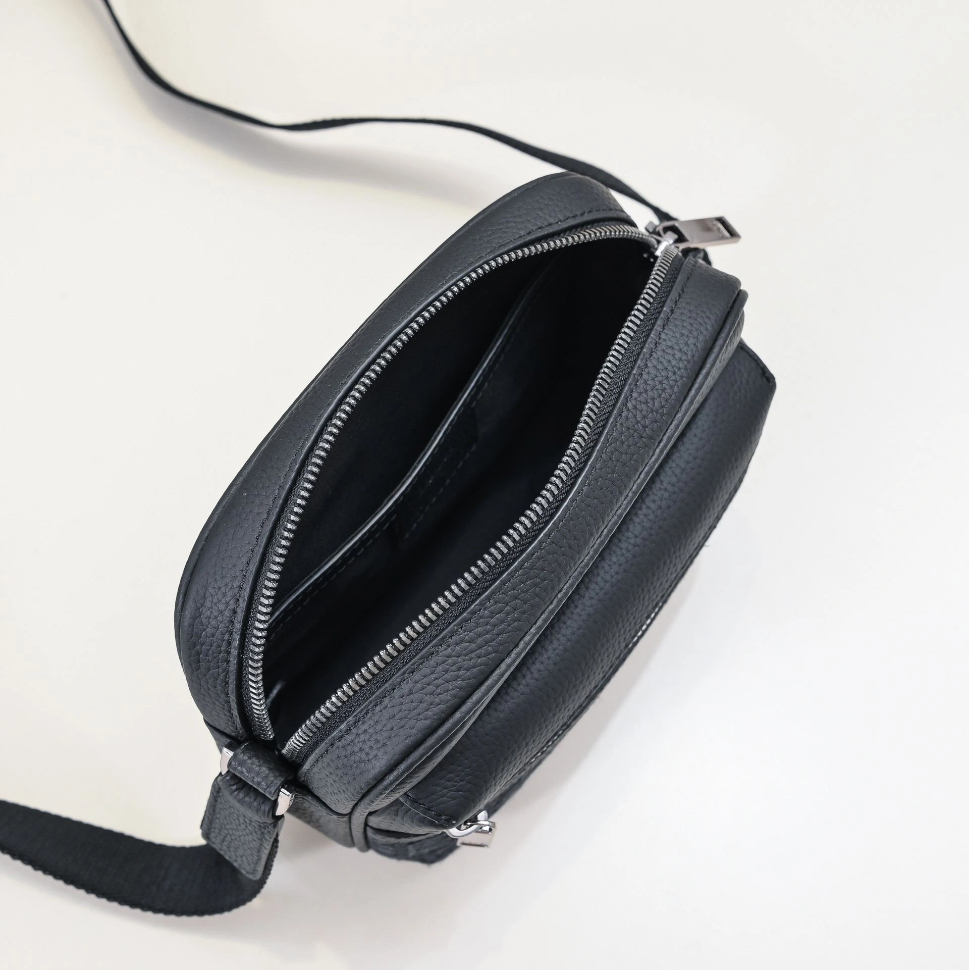 Factory-made Mens Christian Dior Satchel Bags