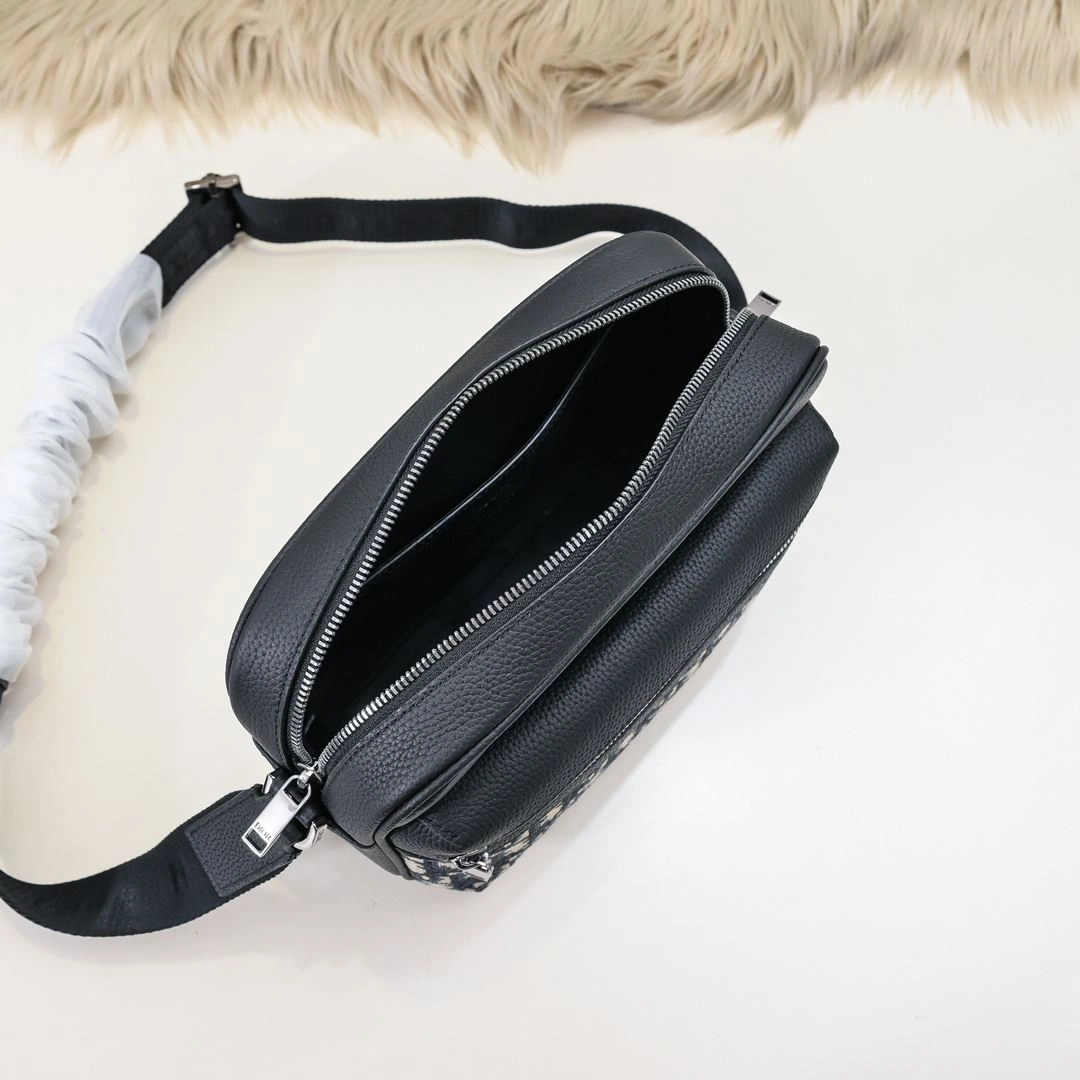 Exact replica Mens Christian Dior Satchel Bags