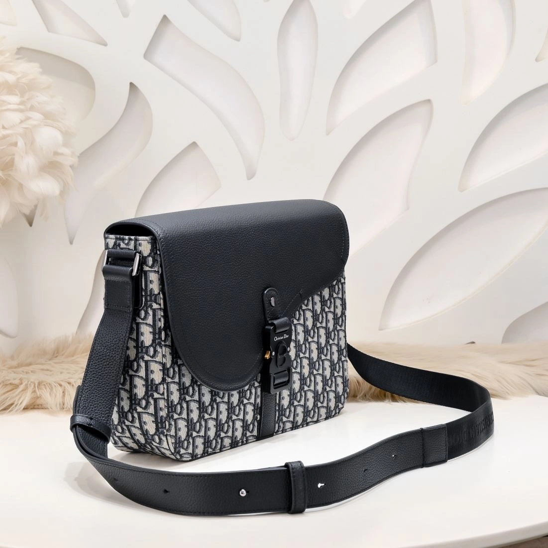 Economical Mens Christian Dior Satchel Bags