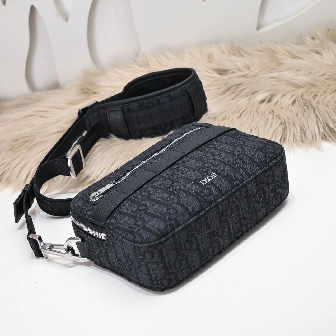 Value-priced Mens Christian Dior Satchel Bags