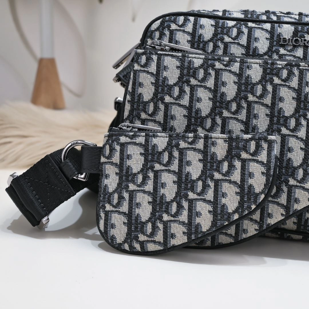 Indistinguishable Mens Christian Dior Satchel Bags