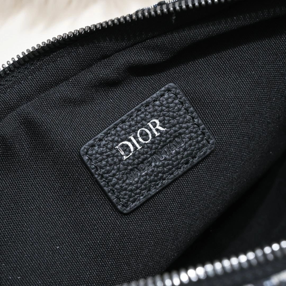 Indistinguishable Mens Christian Dior Satchel Bags