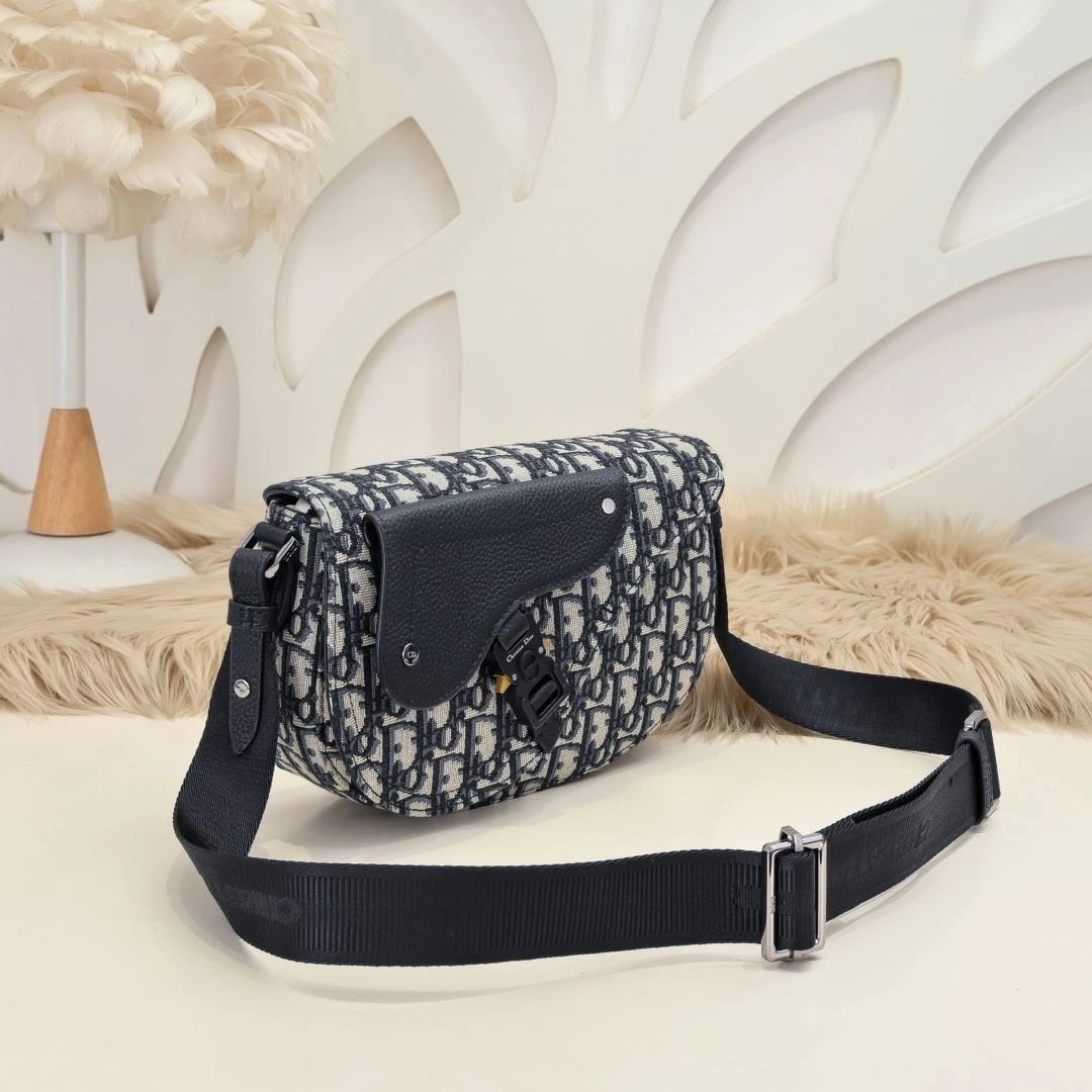 Bargain Mens Christian Dior Satchel Bags