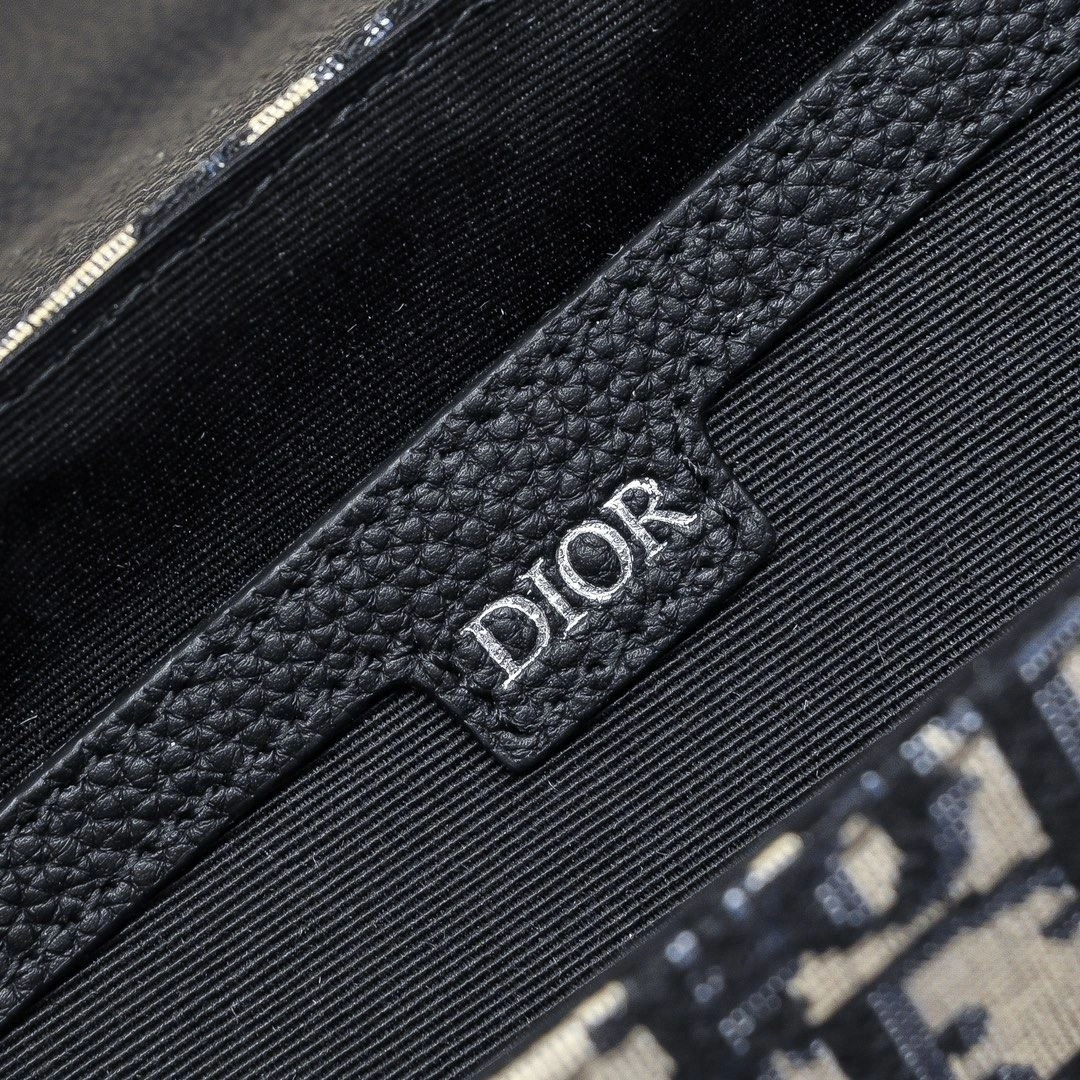 Bargain Mens Christian Dior Satchel Bags