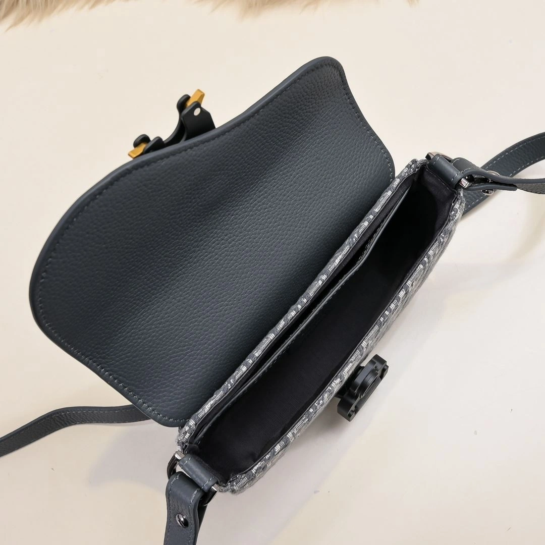 Budget-friendly Mens Christian Dior Satchel Bags