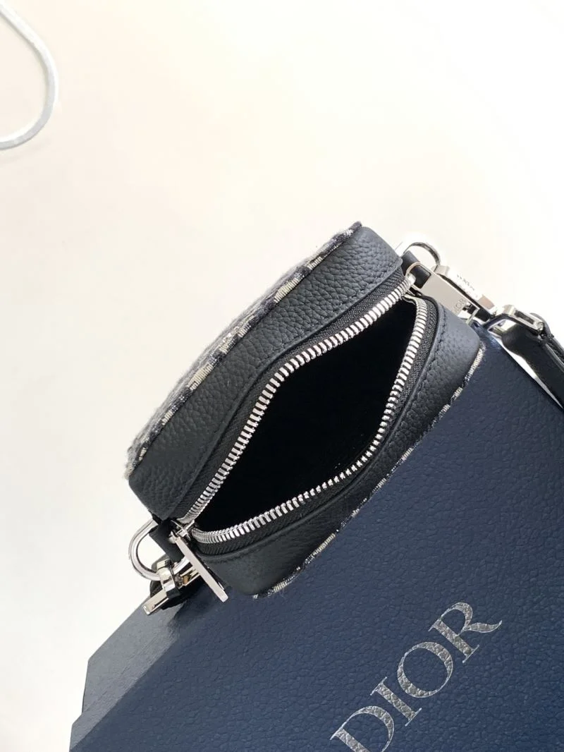 Indistinguishable Mens Christian Dior Satchel Bags
