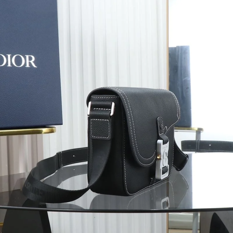 Bargain Mens Christian Dior Satchel Bags